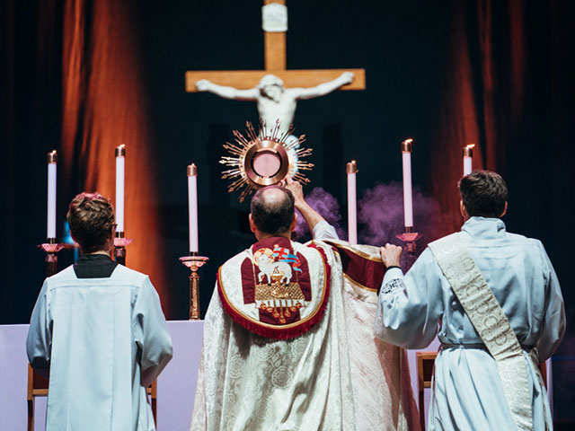 Divine Mercy Eucharistic Holy Hour for Peace in Ukraine and throughout ...